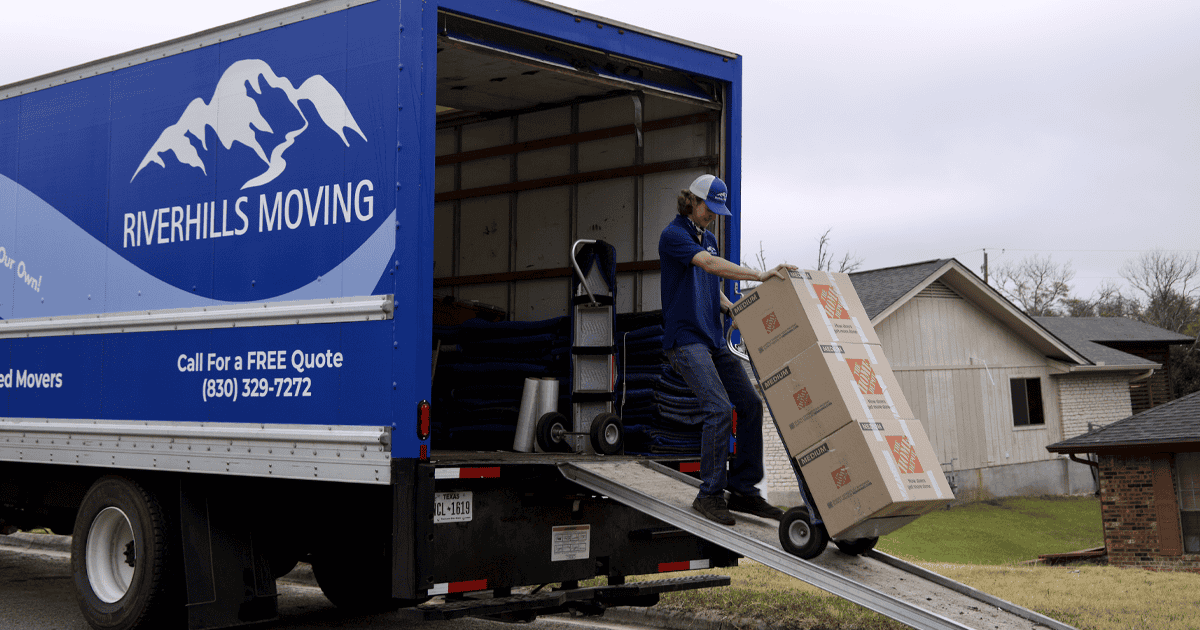 Movers in San Marcos, TX | RiverHills Moving